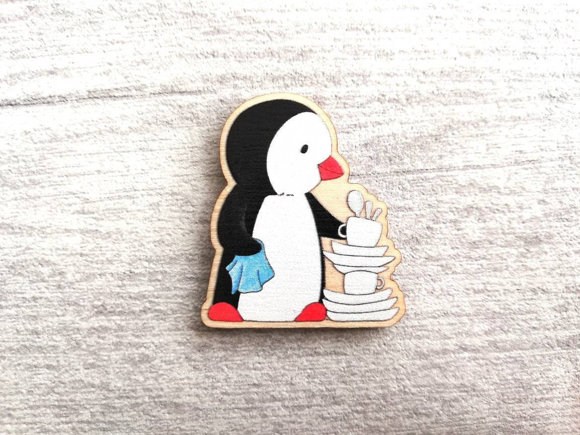 Little penguin washing up magnet – by Kate Elford